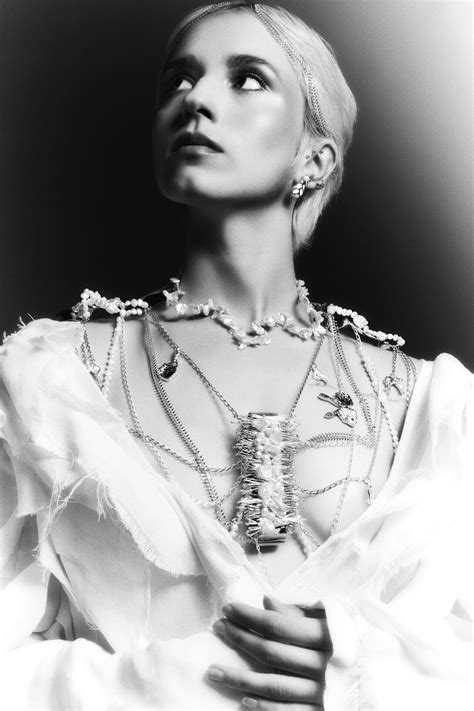 No Title Ateliê Liza Tuli No Title