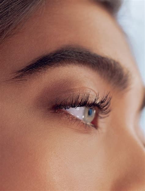The Complete Guide To Your Eyelash Growth Cycle Revitalash Cosmetics