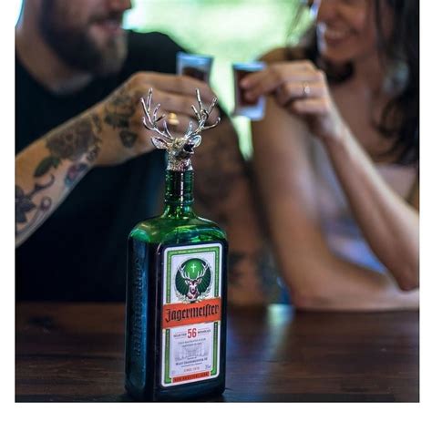 행복한아침몰 예쁜 분위기 내는 고급스러운 디자인 와인 병에 끼우는 사슴 푸어러 스토퍼 와인푸어러