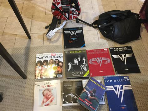 Wife Said Its Either Her Or The Books Rvanhalen