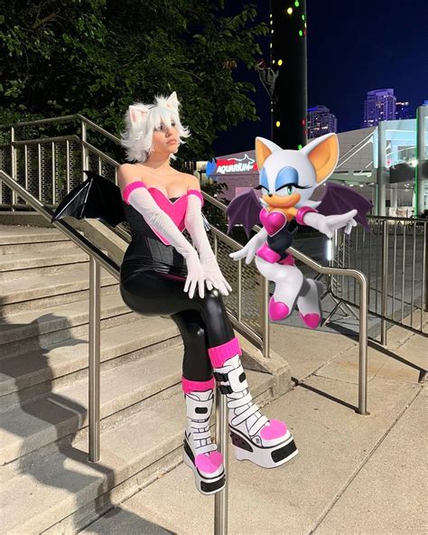 Kelly On Instagram Hows About I Give You A Kiss For Your Troubles