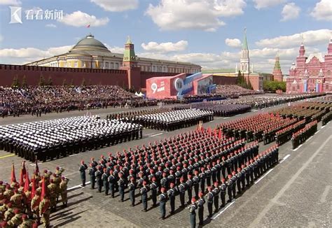 普京红场阅兵式上讲话 万人方阵齐喊三声“乌拉”“为了胜利”！普京红场阅兵式上讲话 万人方阵齐喊三声“乌拉”看看新闻网