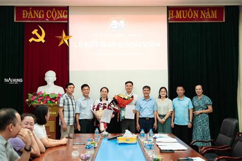 Đảng bộ Công ty Cổ phần thương mại Thái Hưng Kết nạp đảng viên mới
