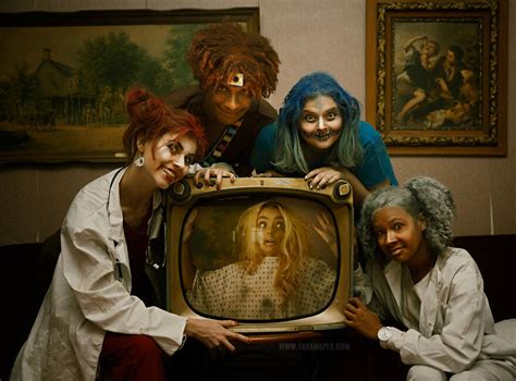 What If Alice Was Really Insane I Went To An Old Asylum And Created A Photoshoot To Tell A