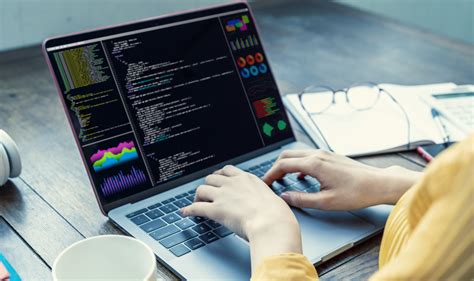 Laravelとは【3分でわかる】特徴、できること、注意点を解説