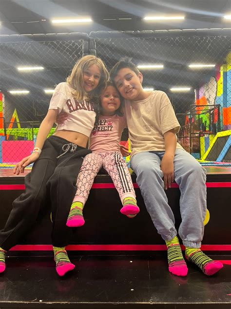 Diversão Carolina Chiele Atriz Modelo E Influenciadora Se Diverte No Impulso Park Em São Paulo