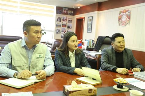 Монгол Улсын Ерөнхийлөгчийн Үйлдвэр үйлчилгээний бодлогын зөвлөх Ч Даваабаяр “Эмээлт эко аж