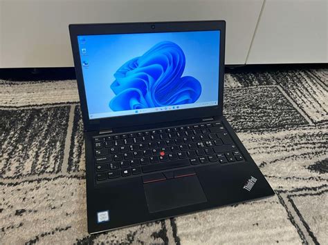 Laptop Lenovo Thinkpad Intel I3 Gen8 8gb Ram Ssd 256gb Suceava • Olx Ro