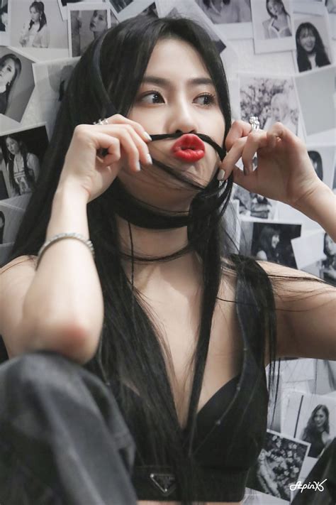 에이핑크 오하영 브라탑 노출 최대치 촬스의 이슈와 유머