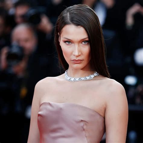 Pommettes Bella Hadid Tuto Bella Hadid Lavant Et Laprès Chirurgie