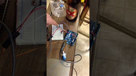 Servo Directional Control Using Two Button Inputs Programming Arduino Forum