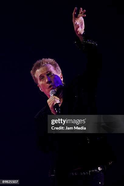 Emmanuel Mexican Singer Photos And Premium High Res Pictures Getty Images