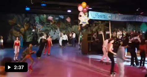 The Most 70s Thing Ive Seen Today A Celebrity Roller Disco 9gag