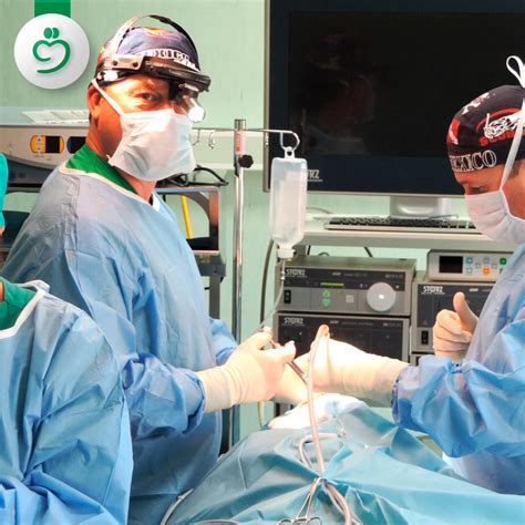 Д р Иван Йорданов Извършваме ринопластиките по най съвременния метод с помощта на ултразвуков