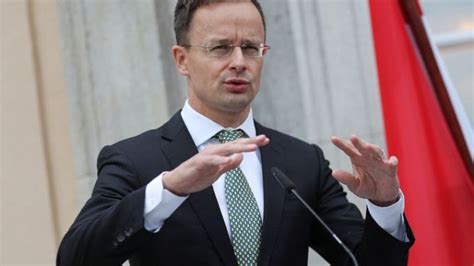 Дипломат №1 на Унгария пред БНР ЕС трябва да предотврати търговска война със САЩ От деня