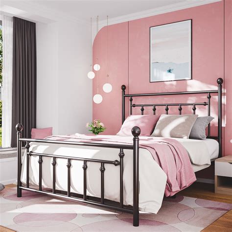 Laurel Foundry Modern Farmhouse Edsall Metal Bed With Headboard And