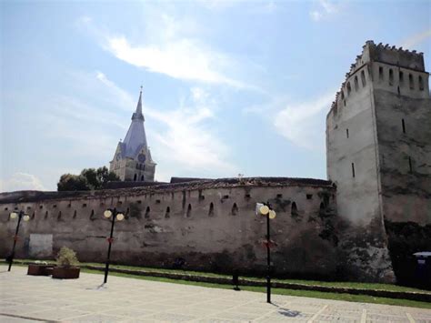 Biserica Fortificata Din Codlea Obiective Turistice Aproape De Brasov