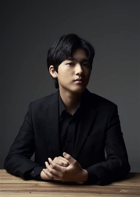 한계 없는 17세 임윤찬 스승은 피아노 치려 태어났다 찬사 중앙일보