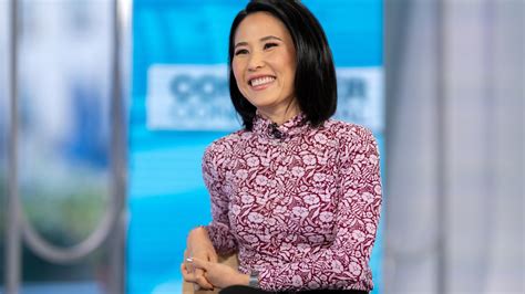 ‘today Star Vicky Nguyen Has ‘mom Brain Wardrobe Malfunction While On Air Nbc Los Angeles