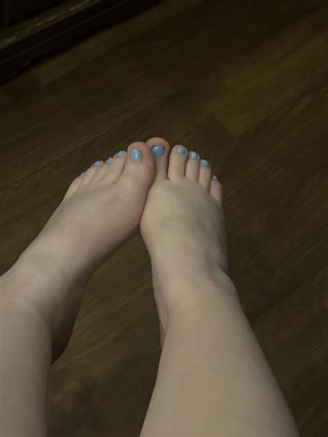 Worship My Pretty Feet Rrelapseforfeet