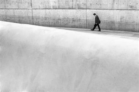 무료 이미지 겨울 검정색과 흰색 화이트 사진술 바닥 벽 선 날씨 검은 단색화 가로 사진 그림 눈보라 영상 모양 스트리트 픽스 서울 다