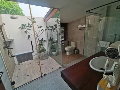 ขายที่ดินพร้อมบ้านทรงไทย 2 ชั้น ติดริมแม่น้ำท่าจีนยาว 55 เมตร ทำโฮมสเตย์อยู่แล้ว Ennxo