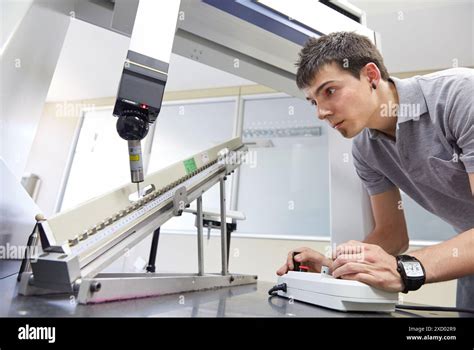 Calibration Of Cmm Coordinate Measuring Machine Innovative Metrology Applied Sariki Metrology