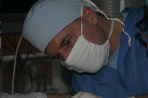 Лицево челюстен хирург