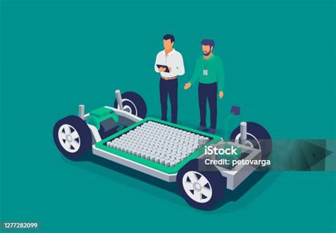 전기자동차 배터리 전지 팩 플랫폼 섀시에서 일하는 자동차 엔지니어 사람들에 대한 스톡 벡터 아트 및 기타 이미지 사람들 전기 자동차 대체 연료 자동차 차 Istock