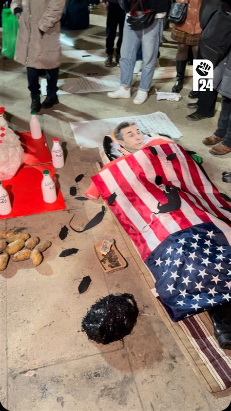 Protest 24 პარლამენტთან იმართება აქცია “პროტესტი ივანიშვილის დაბადების დღეს” სადაც სხვადასხვა