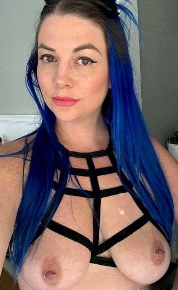 Kinky Kupcake Boobpedia Encyclopedia Of Big Boobs