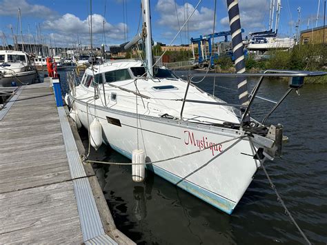 Used 1990 Beneteau Evasion 36 Cardiff Caerdydd Youboat