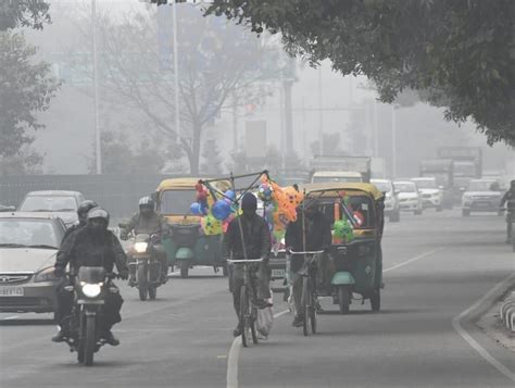 Dense Fog In Punjab Haryana Throws Life Out Of Gear No Relief