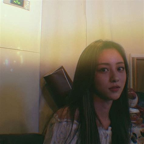 모래 위에 우리 둘 이름 새기기에 있는 ᅠ ♡님의 핀 레드벨벳 아기들