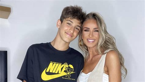 Diana Munteanu Despre Rolul De Mamă Singură „nu Mă Vait Niciodată” David Vrea Să Calce Pe