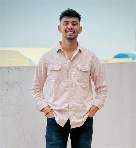 Yashkhatri Yashkhatri • Instagram Photos And Videos