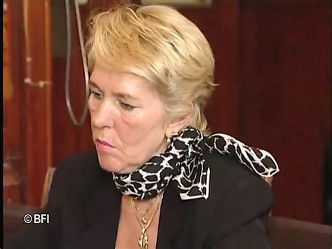 与当地酒吧的奶奶做爱 Xhamster