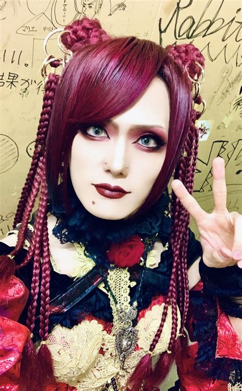 For A While Now This Has Been Bugging Me R Instagramreality