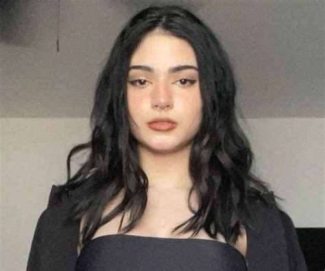 Ale Ruiz Hermana De Kareli Ruiz Barrio