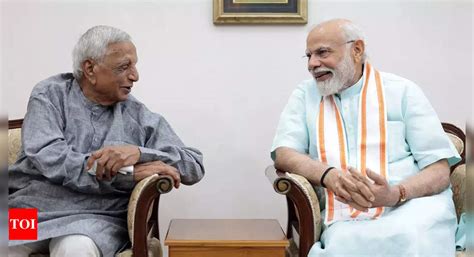 Pm Modi Pm Modi Meets Former Bjp Leader Ak Patel Recalls His Contributions In Strengthening