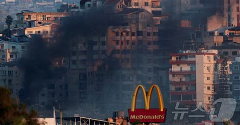 이스라엘 레바논 시리아 국경 다리 공습…무기 지원 차단