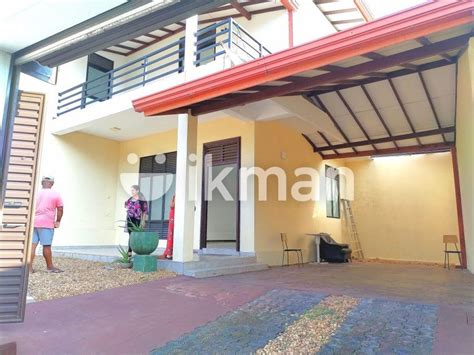 හිද්‍රමණී කහතුඩුවට ආසන්නයේ නිදන කාමර හතරක නිවසක් විකිණීමට ඇත Ikman