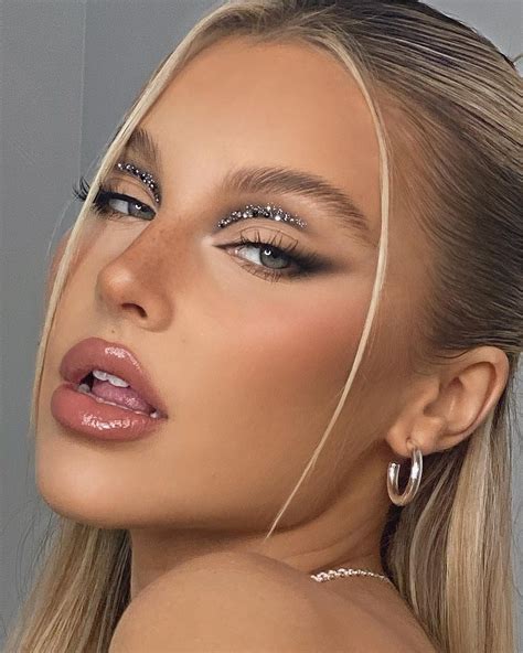 Glam Makeup Rave Makeup Eye Makeup Art Makeup Eyeliner Pretty Makeup Artistry Makeup