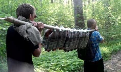 Создать мем алкоголь в походе выживание выживание в лесу Картинки Meme