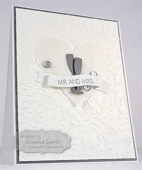 Embossing Folder Floral Vine