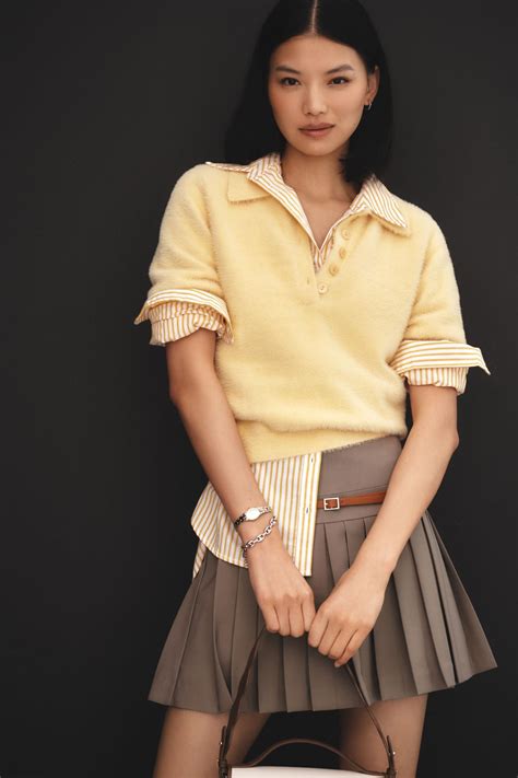 플랫 화이트 벨트 스커트 앤트로폴로지 한국 공식 스토어 유니크한 여성 패션 및 라이프스타일 편집샵 200개이상의 프리미엄 브랜드 여성 의류 액세서리 홈 인테리어