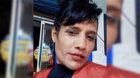 Família acompanha busca por travesti filmada sendo morta por tribunal do crime imagens fortes