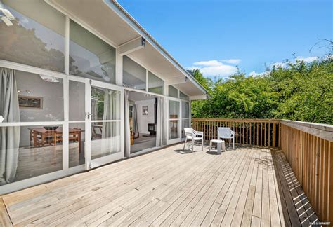 13 Mcphail Street Birkdale André Volkov