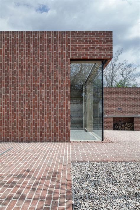 How To Choose From The 10 Best Facade Cladding Materials