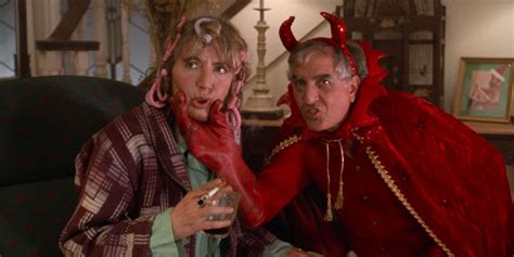 10 Harsh Realities Of Watching Hocus Pocus 30 Years Later